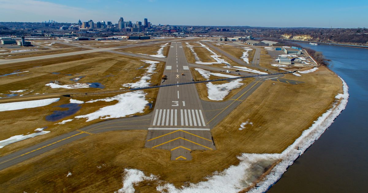 Reliever Airports Commercial Tenant Council | Metropolitan Airports Commission